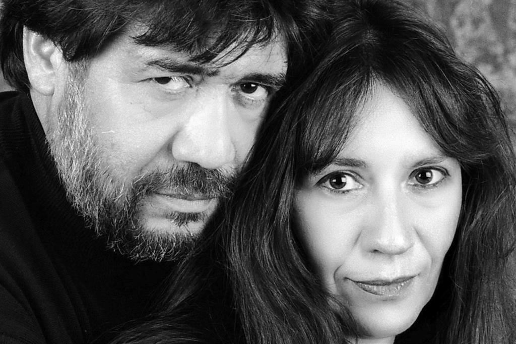Κάρμεν Γιάνιες «Ένας έρωτας έξω απ’ το χρόνο. Η ζωή μου με τον Λουίς ...