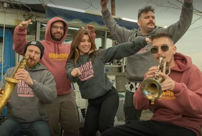 Βασίλης Ρόγγας: Γιατί την πέφτουν στην Banda Entopica - Commonality